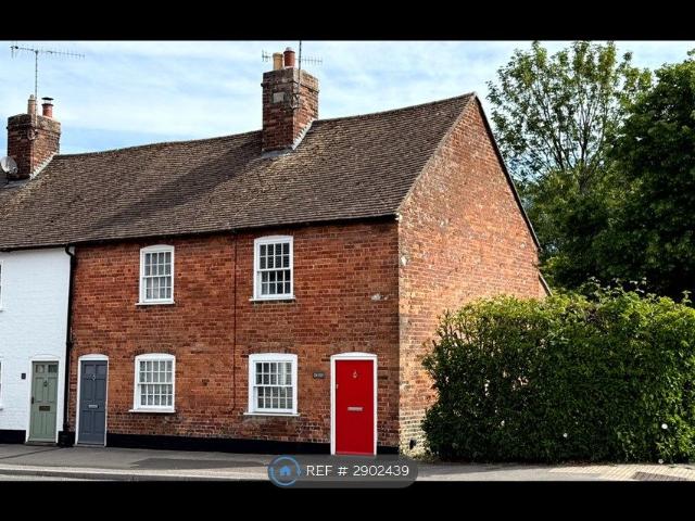 London Road, Marlborough SN8, 2 bed end terrace house to rent, £1,550 pcm | PrimeLocation