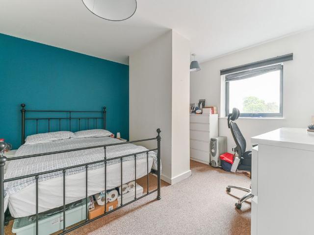 London Road, Norbury, London SW16, 1 bed flat to rent, £1,475 pcm | PrimeLocation