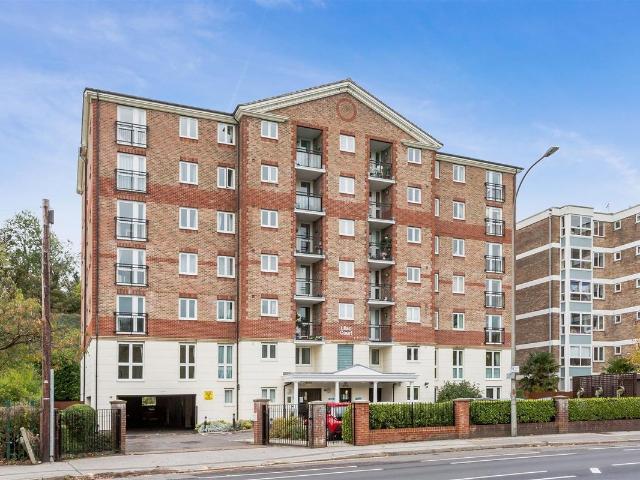 London Road, Patcham, Brighton BN1, 2 bed flat to rent, £1,300 pcm | PrimeLocation
