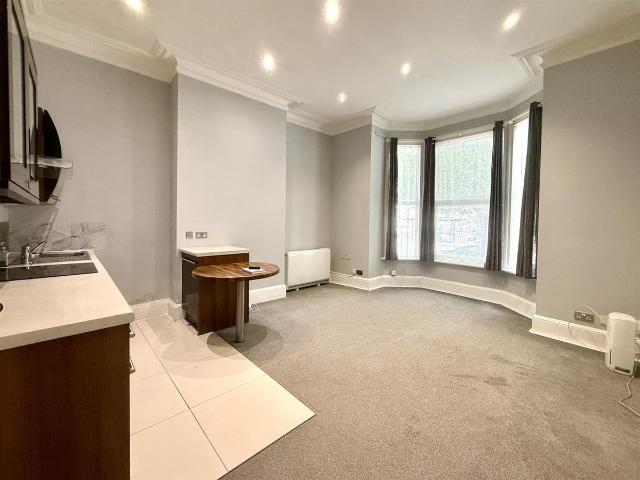 London Road, Portsmouth PO2, 1 bed property to rent, £950 pcm | PrimeLocation