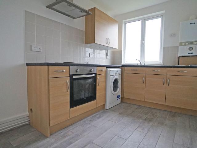 London Road, Portsmouth PO2, 2 bed flat to rent, £1,200 pcm | PrimeLocation