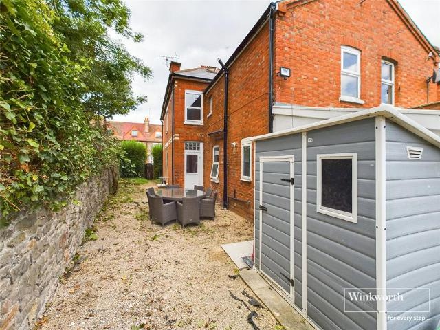 London Road, Reading, Berkshire, RG1 6 bed end of terrace house to rent £3,700 pcm £854 pw