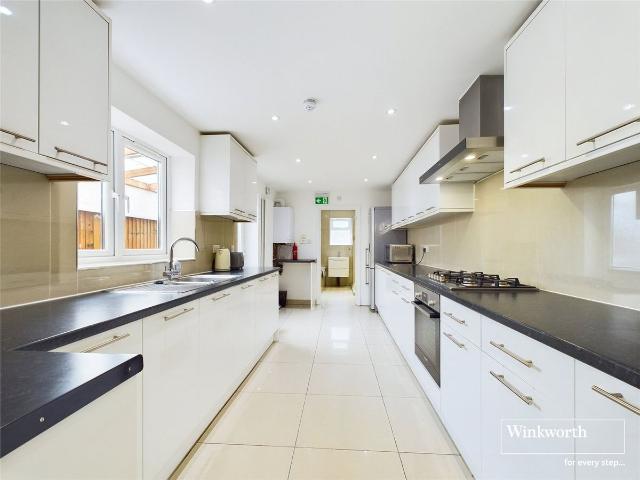 London Road, Reading, Berkshire RG1, 6 bed terraced house to rent, £3,600 pcm | PrimeLocation