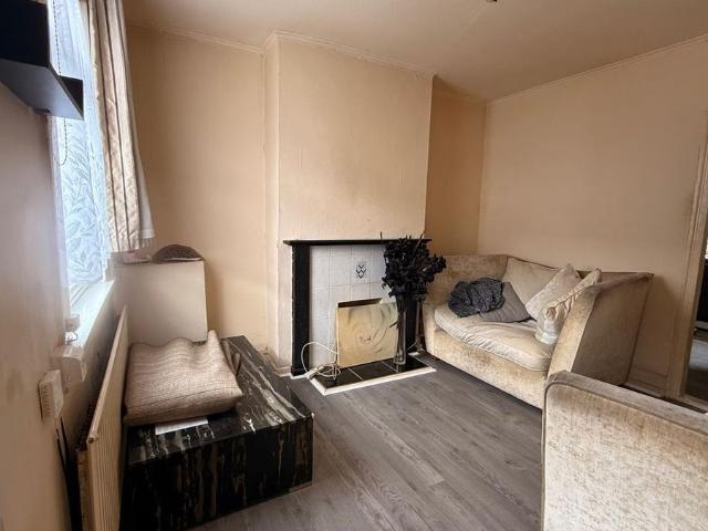 London Road RM17, 2 bed terraced house to rent, £1,600 pcm | PrimeLocation