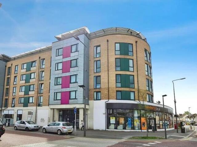 London Road, Saxon House, 2 Bedroom Flat