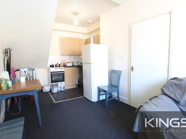 London Road, Southampton SO15, Room to rent, £845 pcm | PrimeLocation