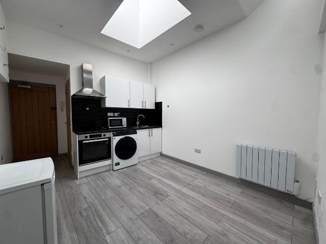 London Road, Southampton SO15, 1 bed flat to rent, £895 pcm | PrimeLocation