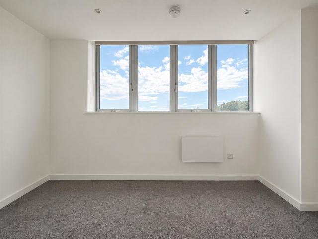 London Road, St. Leonards, TN37 6FL