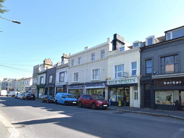 London Road, St. Leonards On Sea 3 bed maisonette to rent £1,195 pcm £276 pw