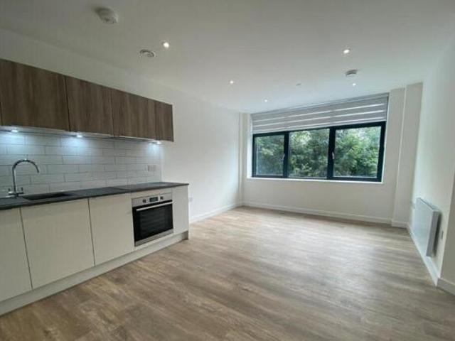 London Road, Staines upon thames, 1 Bedroom Apartment