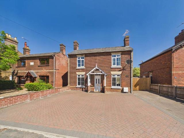 London Road, Stanway, Colchester CO3, 3 bed detached house to rent, £1,550 pcm | PrimeLocation