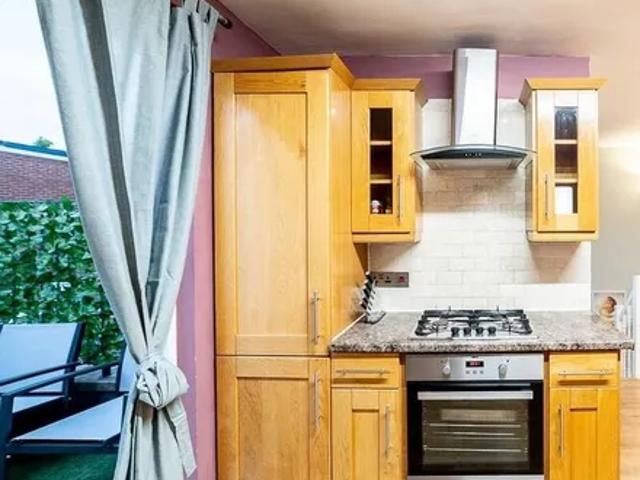 London, WC1R 4BB, United Kingdom | 3 bed apartment for rent #121489422 | Rentberry