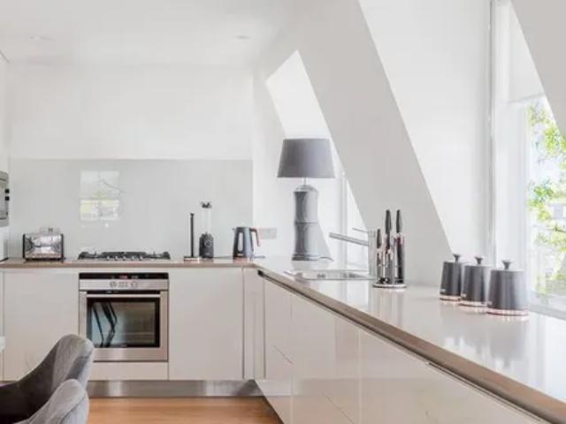 London, WC2E 8HH, United Kingdom | 3 bed apartment for rent #97180621 | Rentberry