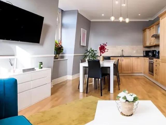 London, WC2H 8HD, United Kingdom | 3 bed apartment for rent #113995433 | Rentberry