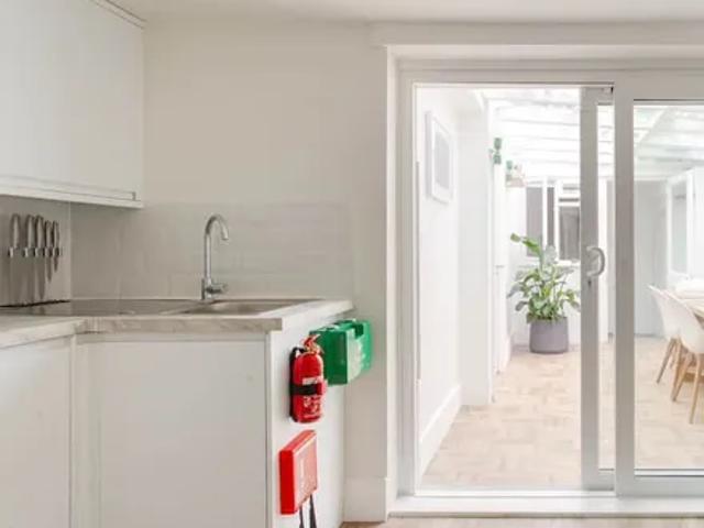 London, WC2H 9PA, United Kingdom | 2 bed apartment for rent #109142951 | Rentberry
