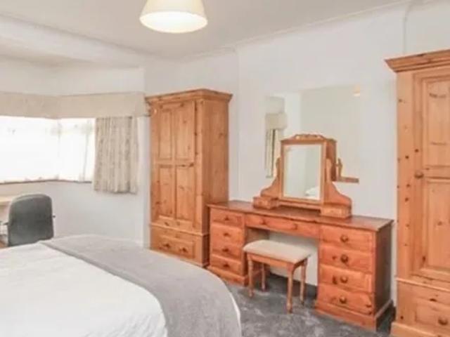 London, Temple Fortune, ENGLAND, GB | Room for rent #164983666 | Rentberry