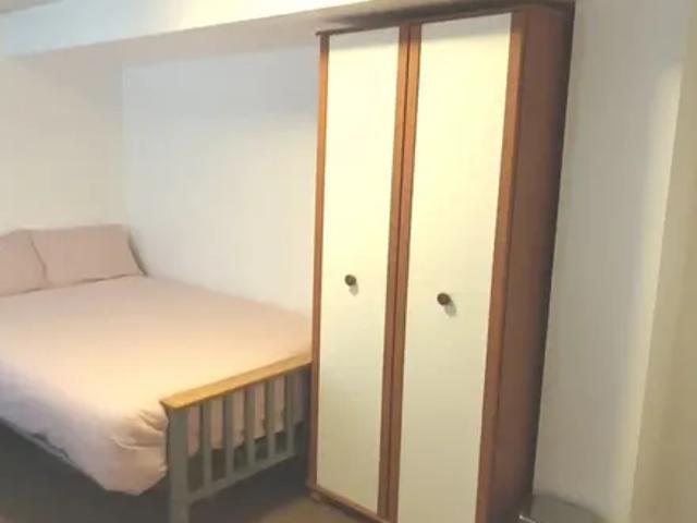 London, The Boltons, ENGLAND, GB | Room for rent #153215825 | Rentberry