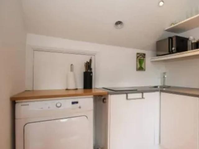 London, TW9 4AW, United Kingdom | Studio apartment for rent #95904970 | Rentberry