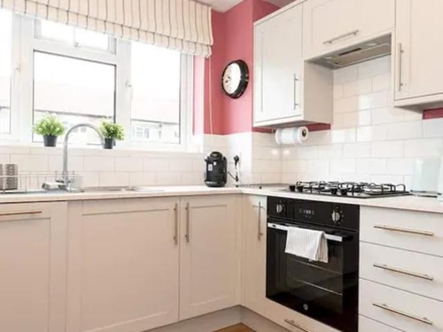 London, TW9 4EF, United Kingdom | 2 bed apartment for rent #132081255 | Rentberry