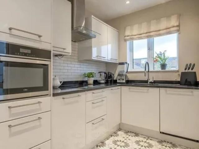 London, TW9 4LA, United Kingdom | 2 bed apartment for rent #134291165 | Rentberry