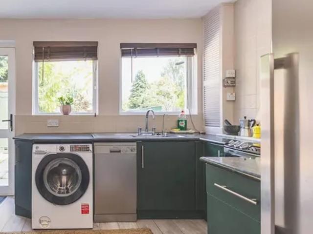 London, TW10 7YE, United Kingdom | 3 bed house for rent #148738584 | Rentberry