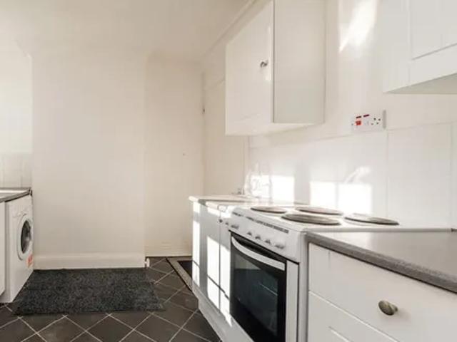 London, TW11 8ET, United Kingdom | 2 bed apartment for rent #168048674 | Rentberry