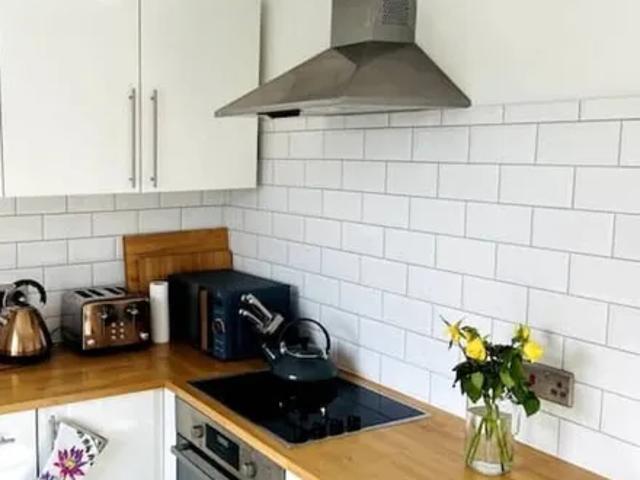 London, TW11 9AA, United Kingdom | 1 bed apartment for rent #96550108 | Rentberry