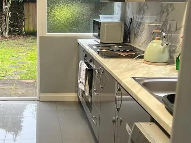 London, UB6 8BL, United Kingdom | 3 bed house for rent #168021629 | Rentberry