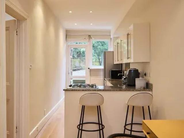London, W14 0NL, United Kingdom | 2 bed apartment for rent #149847687 | Rentberry