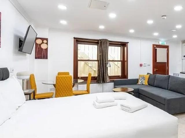 London, W14 0PR, United Kingdom | 1 bed apartment for rent #97306465 | Rentberry