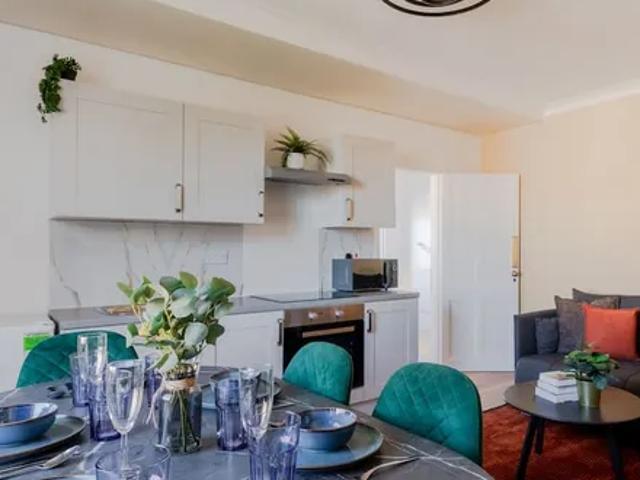 London, W14 8PL, United Kingdom | 3 bed apartment for rent #166241125 | Rentberry