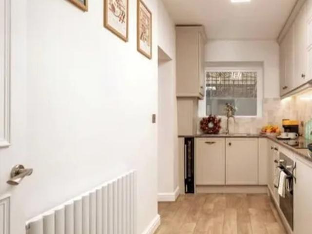London, W14 9HR, United Kingdom | 1 bed apartment for rent #114013684 | Rentberry