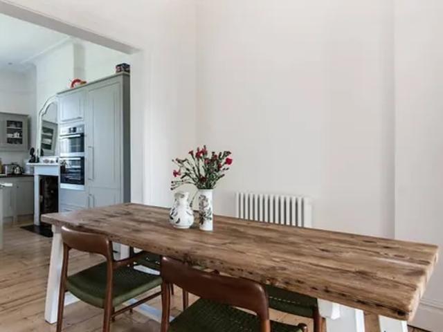 London, W11 2RN, United Kingdom | 3 bed apartment for rent #122478508 | Rentberry