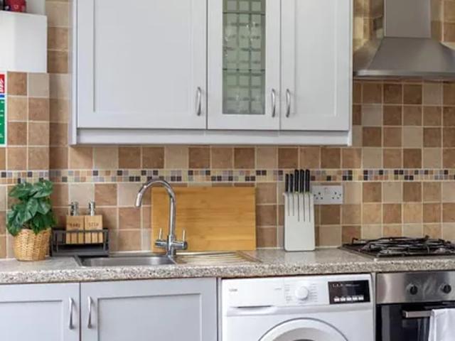 London, W11 3HL, United Kingdom | 3 bed apartment for rent #166624604 | Rentberry