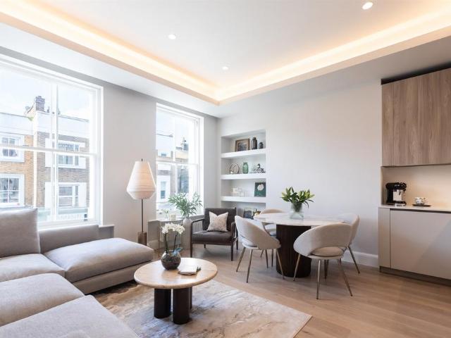 London W11 4 bed maisonette to rent £10,000 pcm £2,308 pw