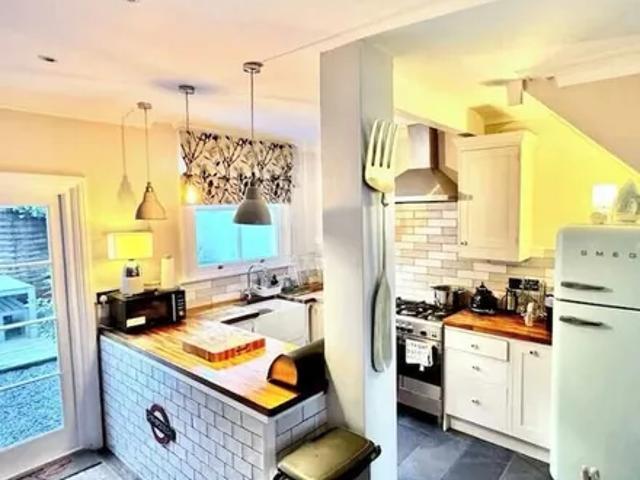 London, W12 0PA, United Kingdom | 3 bed townhouse for rent #131791524 | Rentberry