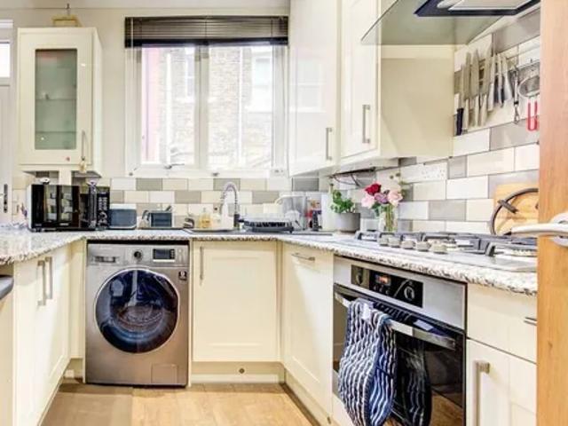 London, W12 0PG, United Kingdom | 3 bed apartment for rent #115282197 | Rentberry