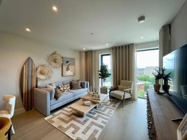 London W12, 1 bed flat to rent, £3,200 pcm | PrimeLocation