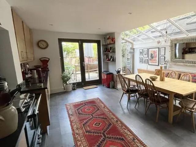 London, W12 7BD, United Kingdom | 4 bed house for rent #147214285 | Rentberry