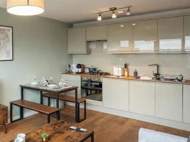 London, W12 7BT, United Kingdom | 2 bed apartment for rent #165084404 | Rentberry