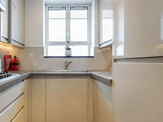 London, W12 7QU, United Kingdom | 3 bed apartment for rent #160317303 | Rentberry