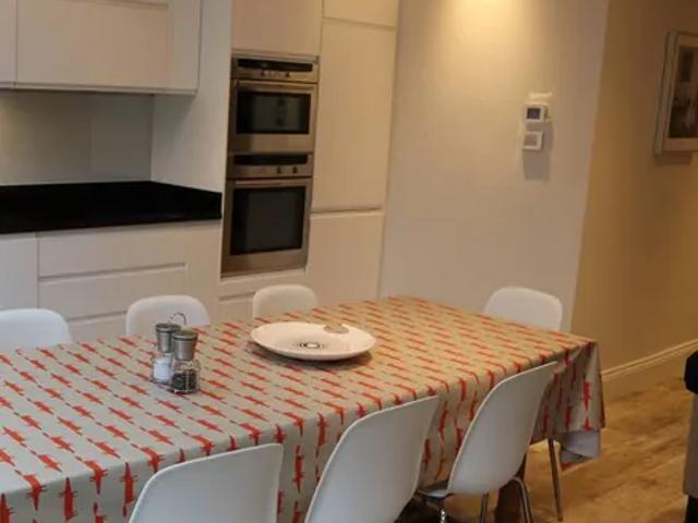 London, W12 8AH, United Kingdom | 4 bed townhouse for rent #115551842 | Rentberry