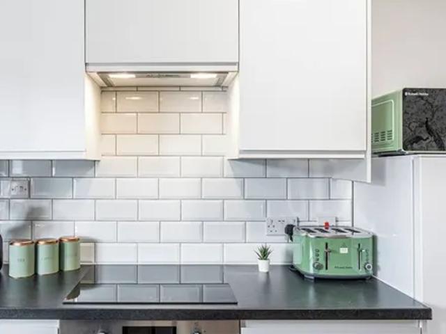 London, W12 8JH, United Kingdom | 2 bed apartment for rent #147752954 | Rentberry