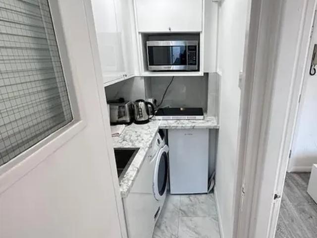 London, W12 8PP, United Kingdom | 1 bed apartment for rent #161954497 | Rentberry