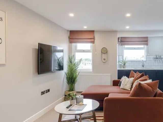 London, W12 9BL, United Kingdom | 2 bed apartment for rent #115295883 | Rentberry