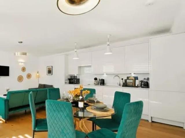 London, W1W 7TJ, United Kingdom | 2 bed apartment for rent #165066299 | Rentberry