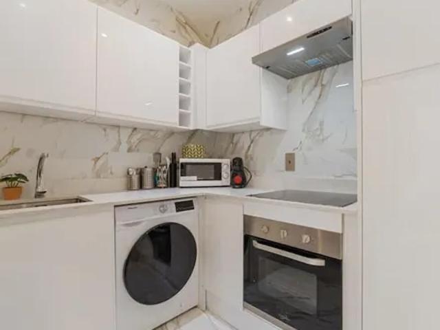 London, W1C 2JX, United Kingdom | 3 bed condo for rent #98228383 | Rentberry