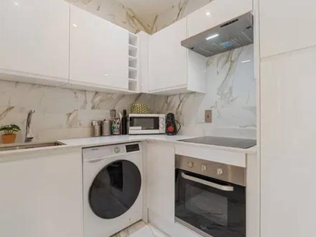 London, W1C 2JX, United Kingdom | 3 bed condo for rent #123180089 | Rentberry