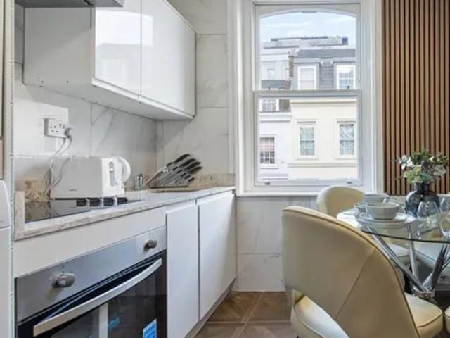 London, W1D 3DR, United Kingdom | 1 bed apartment for rent #164920323 | Rentberry