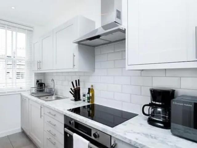 London, W1F 8ZF, United Kingdom | 3 bed apartment for rent #164915720 | Rentberry